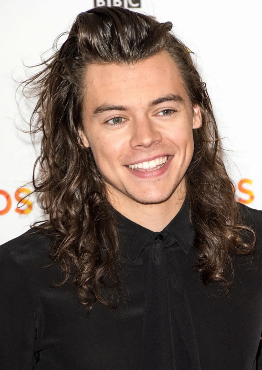 5 Rekomendasi Model Rambut Pria Panjang, Gondrong Siapa Takut ...