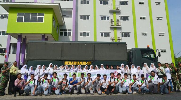 7 Daftar SMA Swasta Terbaik di Tangsel dan Biaya Pendaftarannya, Sudah ...